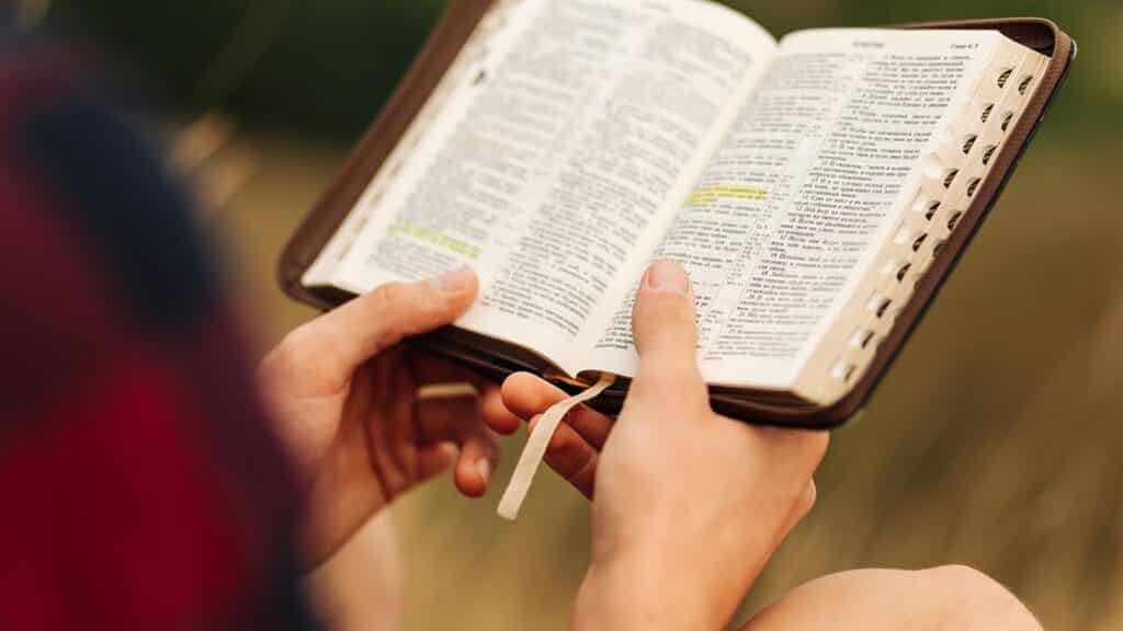 Top 10 Encouraging Bible Verses to Help People Recover from Addiction ...